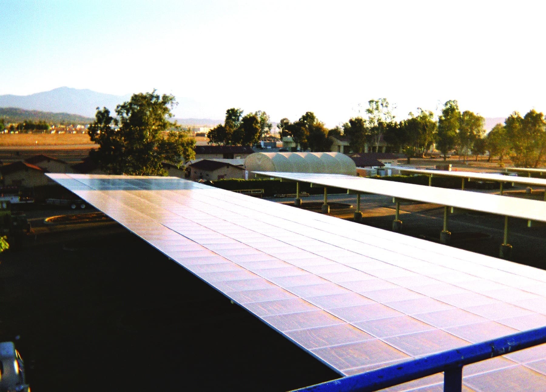 Installation of Photovoltaic Solar Power Generation System on Building ...