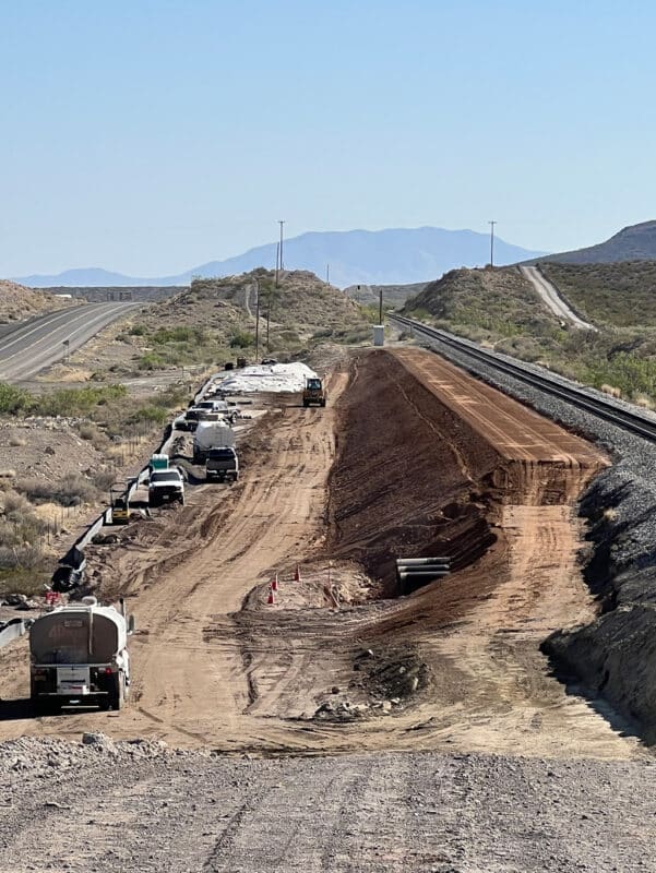 Oscuro Siding Track Extension - Stronghold Engineering